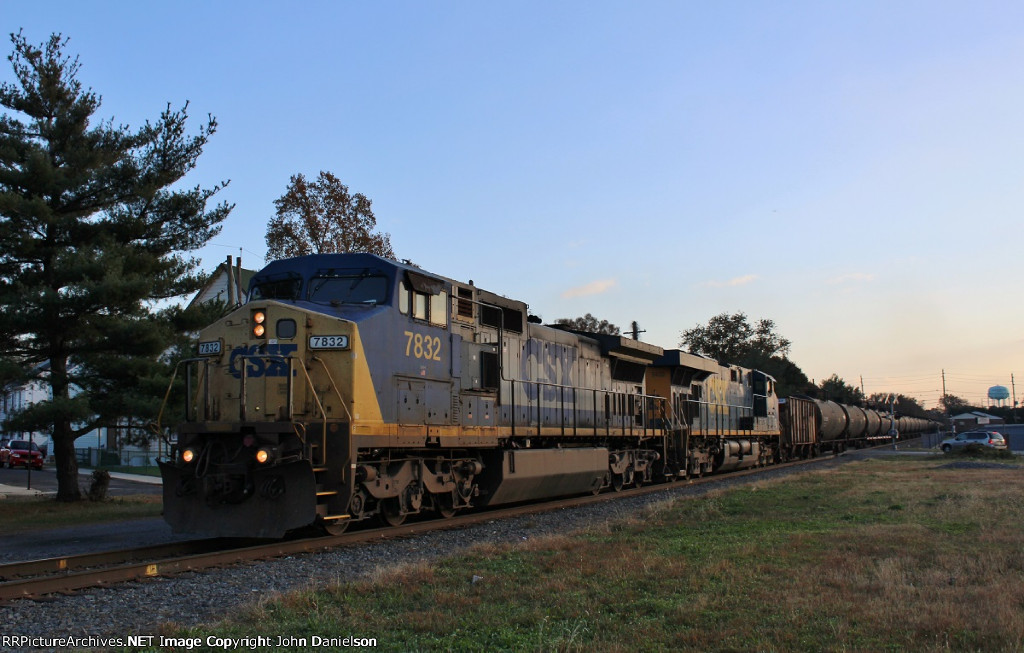CSX 7832